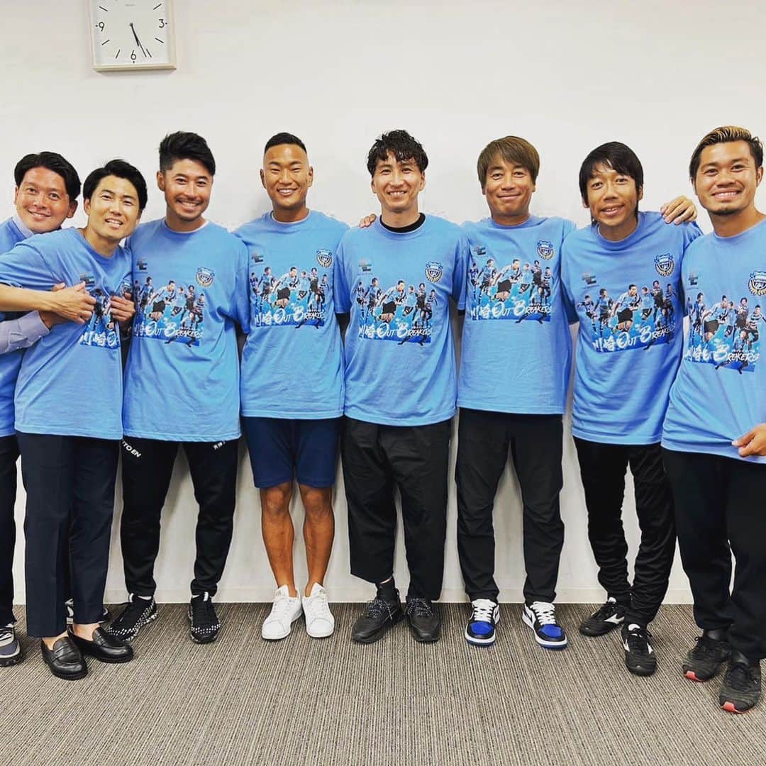 田中裕介さんのインスタグラム写真 - (田中裕介Instagram)「【川崎Out Breakers】 5/28（日） 等々力陸上競技場にて開催された 川崎フロンターレvs柏レイソル戦にてOB ...