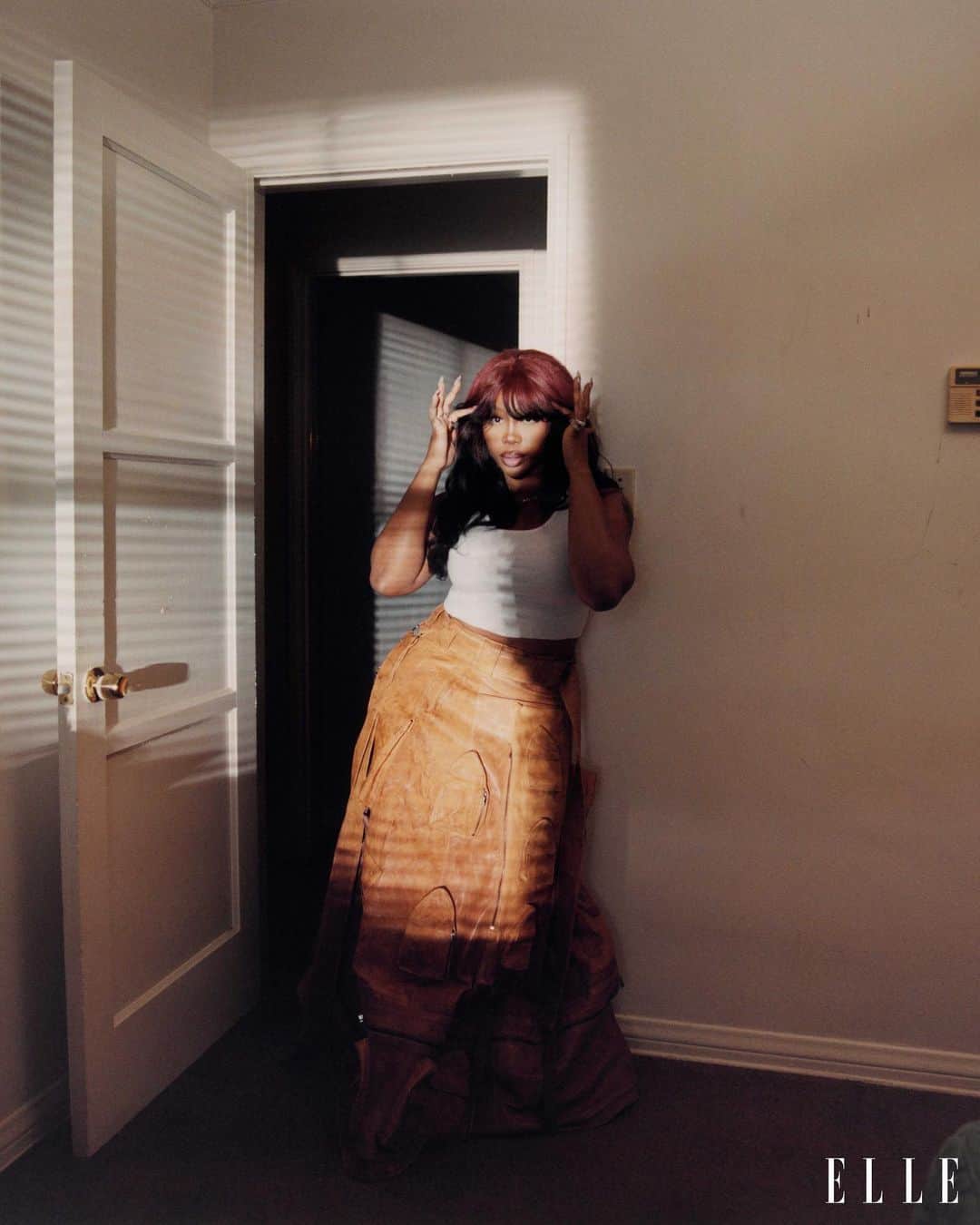 ELLE Magazineさんのインスタグラム写真 - (ELLE MagazineInstagram)「For #SZA, getting ...