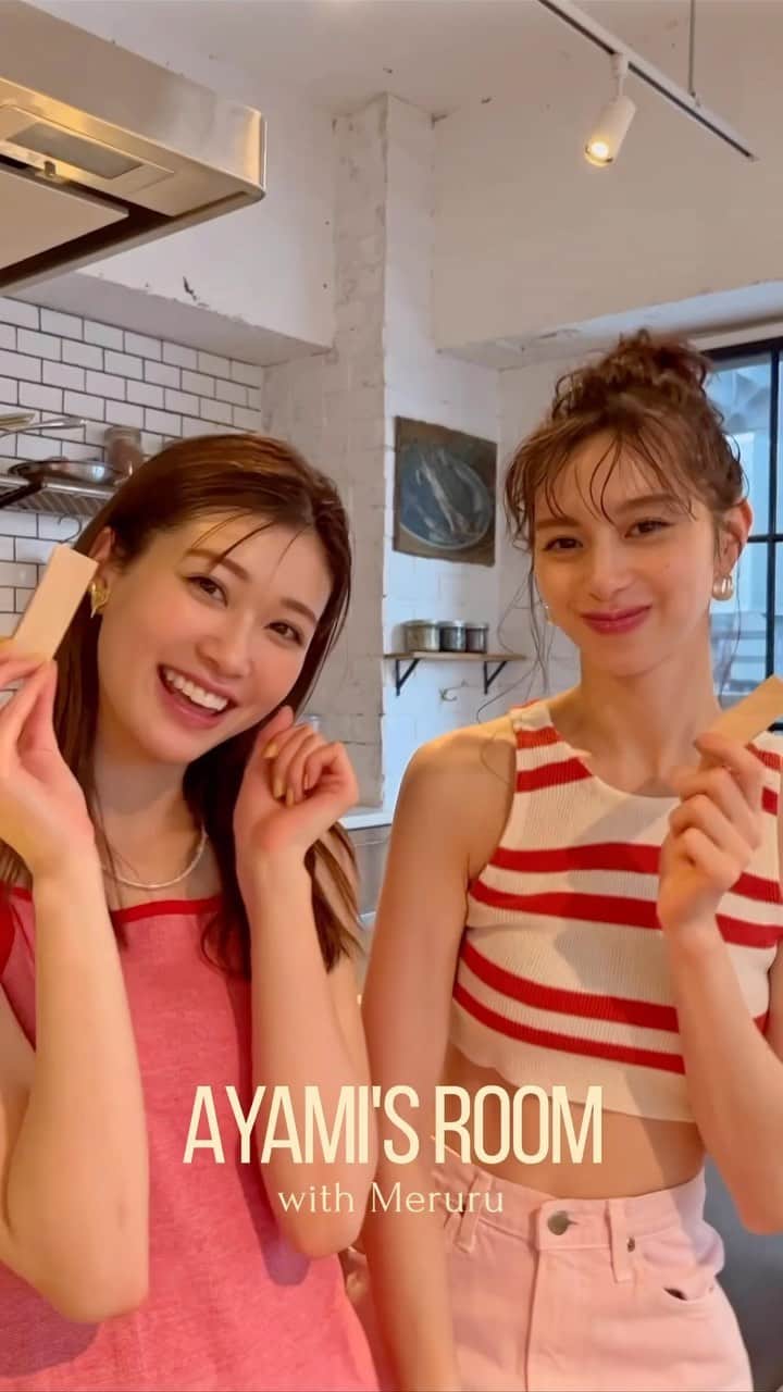 CanCamさんのインスタグラム動画 - (CanCamInstagram)「あやみ&めるる♡ 連載「あやみの部屋」ゲストは、めるる！ 何をふたりは語り合ったの？ CanCam7月号発売中♡ ...