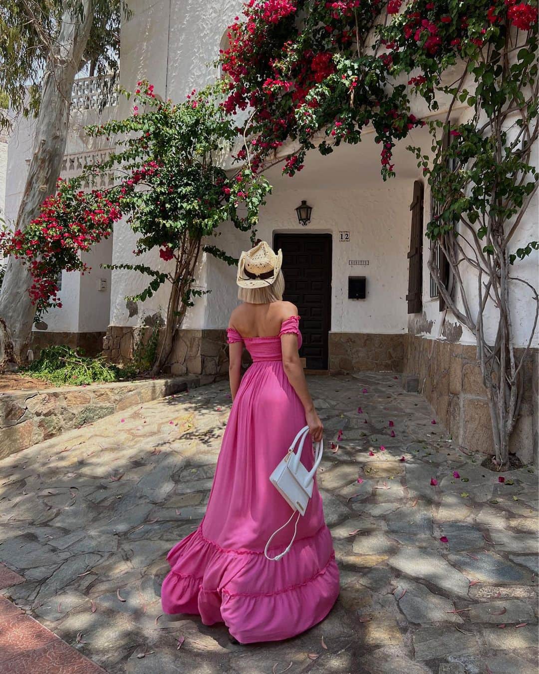 イリーナ・イワノワさんのインスタグラム写真 - (イリーナ・イワノワInstagram)「@FashionNova I promise ...