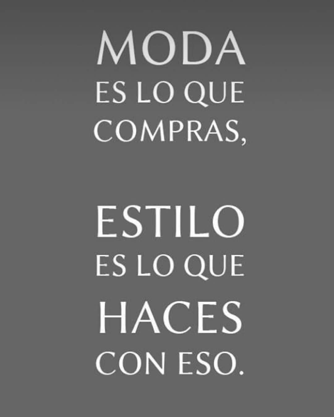 KaThE ArOcAさんのインスタグラム写真 - (KaThE ArOcAInstagram)「Moda es lo que compras ...