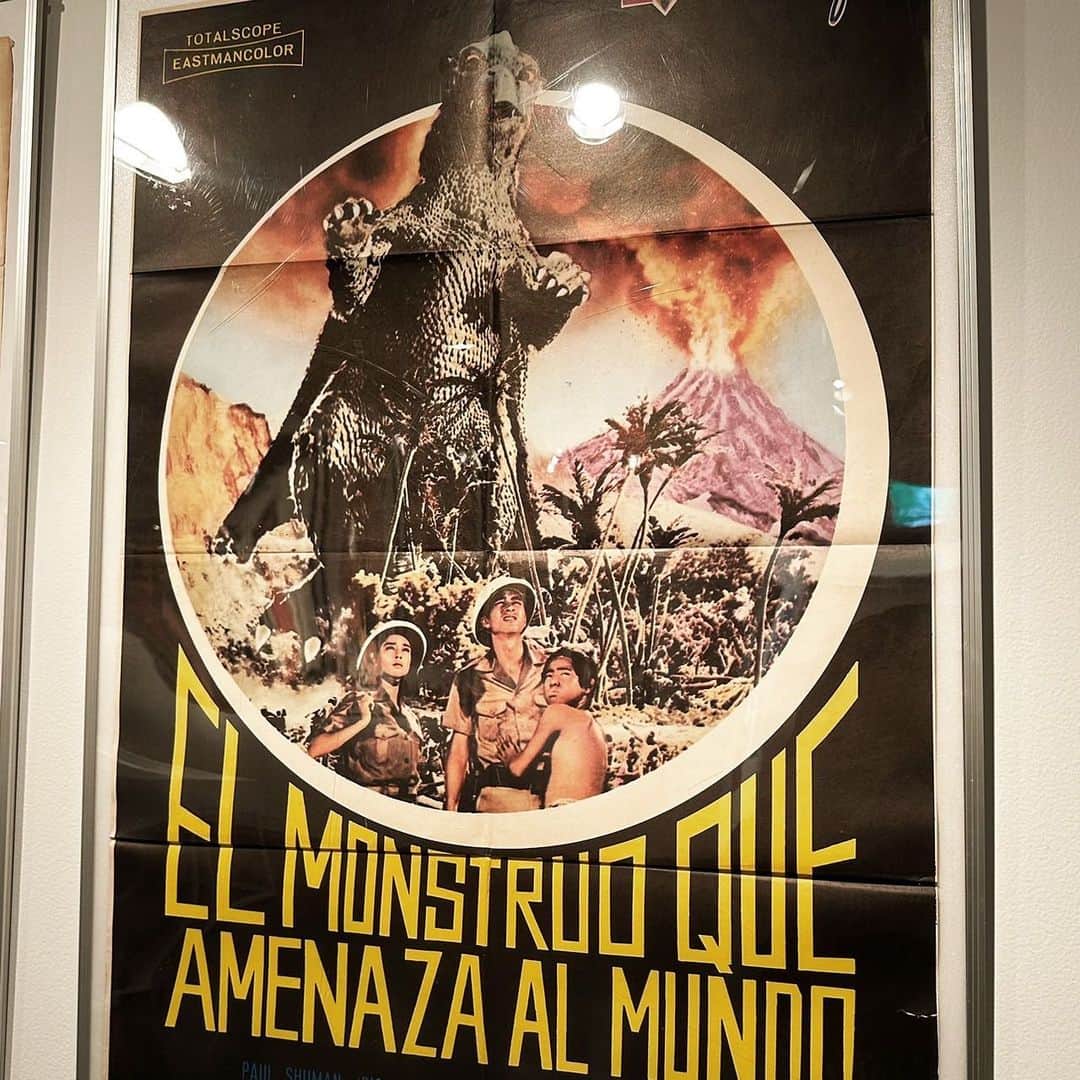 河崎実さんのインスタグラム写真 - (河崎実Instagram)「ダニエル・アギラルさんがキュレーションを務めるポスター展に行ってきました。私 ...