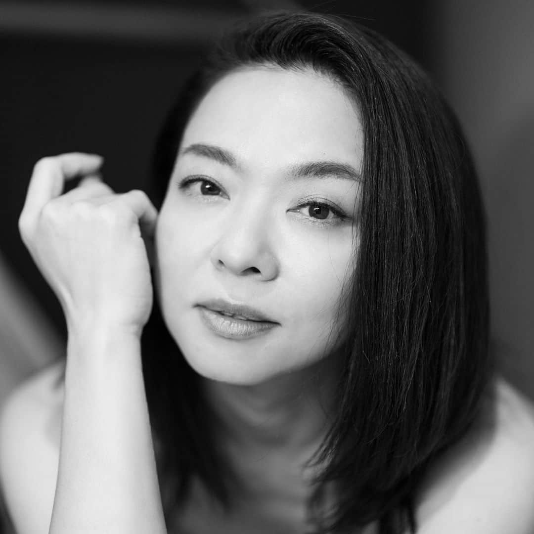 結城さなえさんのインスタグラム写真 - (結城さなえInstagram)「photo by Naoki Kimura @kimunao 6月ですね。 最近までお花見してた気がするのは私だけ ...