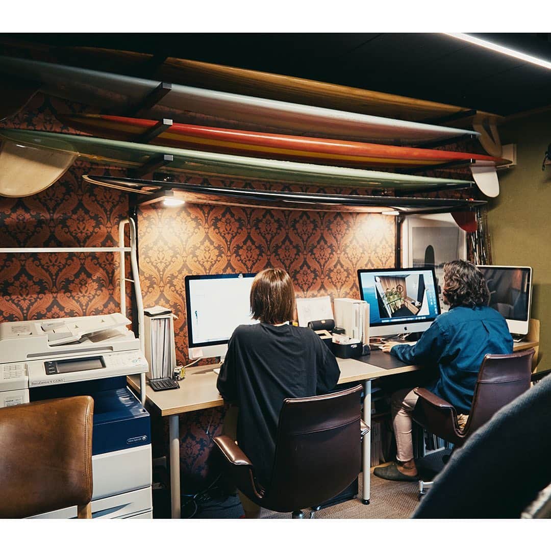 ZERO-CUBE+FUNさんのインスタグラム写真 - (ZERO-CUBE+FUNInstagram)「. 夫婦揃ってサーフィンに魅了されたことをきっかけに、 6年前に都内から鎌倉へ移住した ...