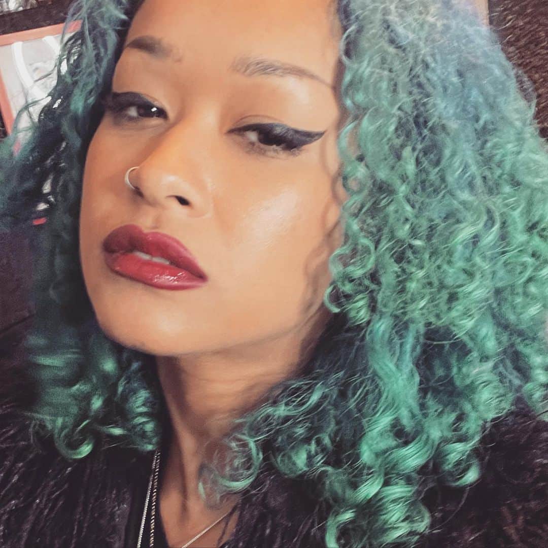 スキン・ダイアモンドさんのインスタグラム - (スキン・ダイアモンド@rayjoycat)