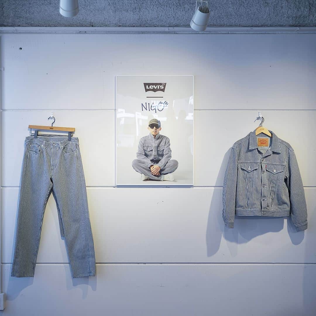 UOMOさんのインスタグラム写真 - (UOMOInstagram)「「リーバイス®×NIGO®」ヒッコリーストライプの「501®」が即完売。 コラボ第3弾の元ネタはこれだった！ 先の4月 ...