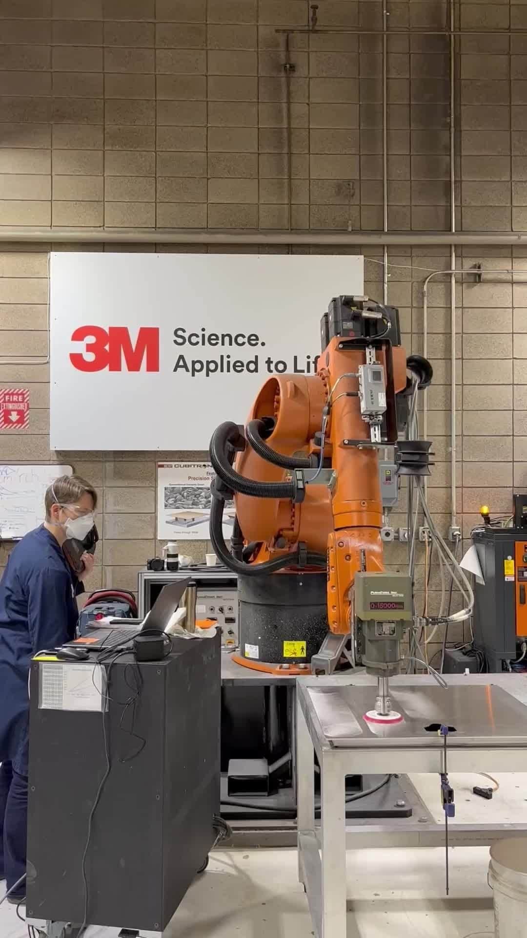 3M（スリーエム）さんのインスタグラム動画 - (3M（スリーエム）Instagram)「Our Research & Development ...