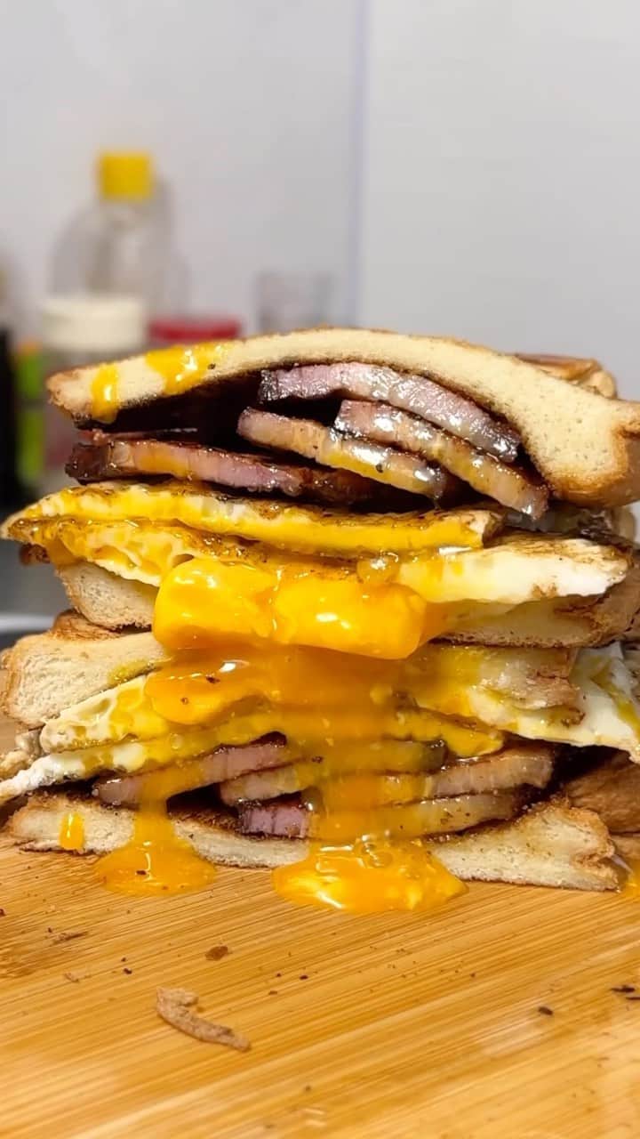 ケンティー健人さんのインスタグラム動画 - (ケンティー健人Instagram)「🥪 #food」5月10日 21時18分 - kenty_cook