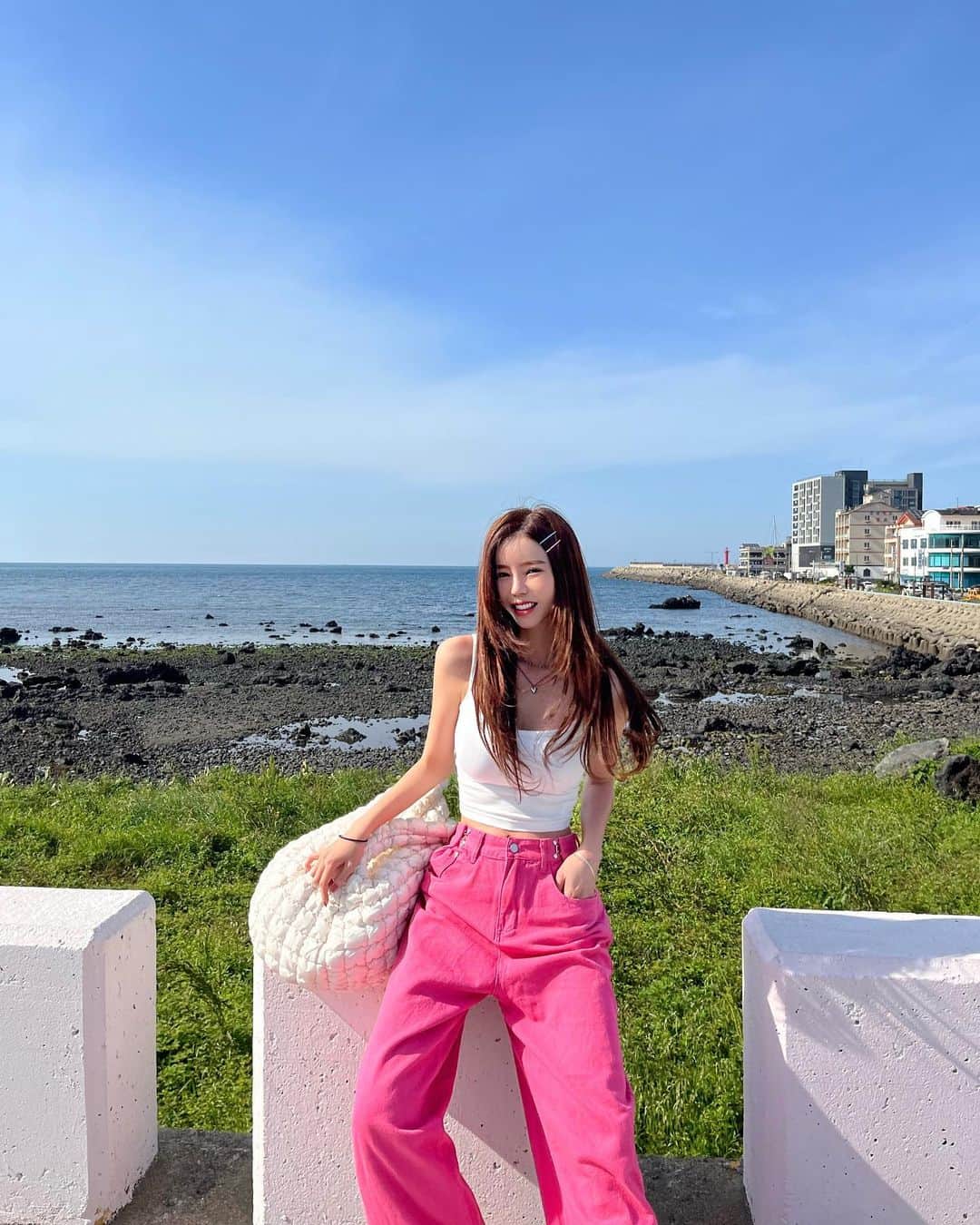 Son Ju Heeさんのインスタグラム写真 - (Son Ju HeeInstagram)「- 제주는 다니는곳 마다 힐링 그 자체에요🌴 ...