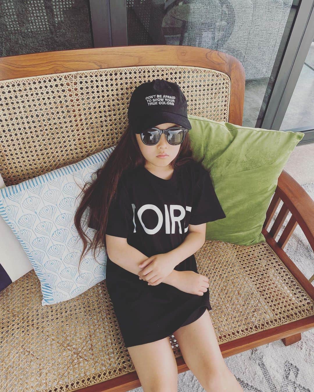 渡辺由香さんのインスタグラム写真 - (渡辺由香Instagram)「TOIRO T ワンピで着るのもかわいいんだよね💚🤍 ハナボは140 ワタシは02サイズ capもオソロ TOIRO ...