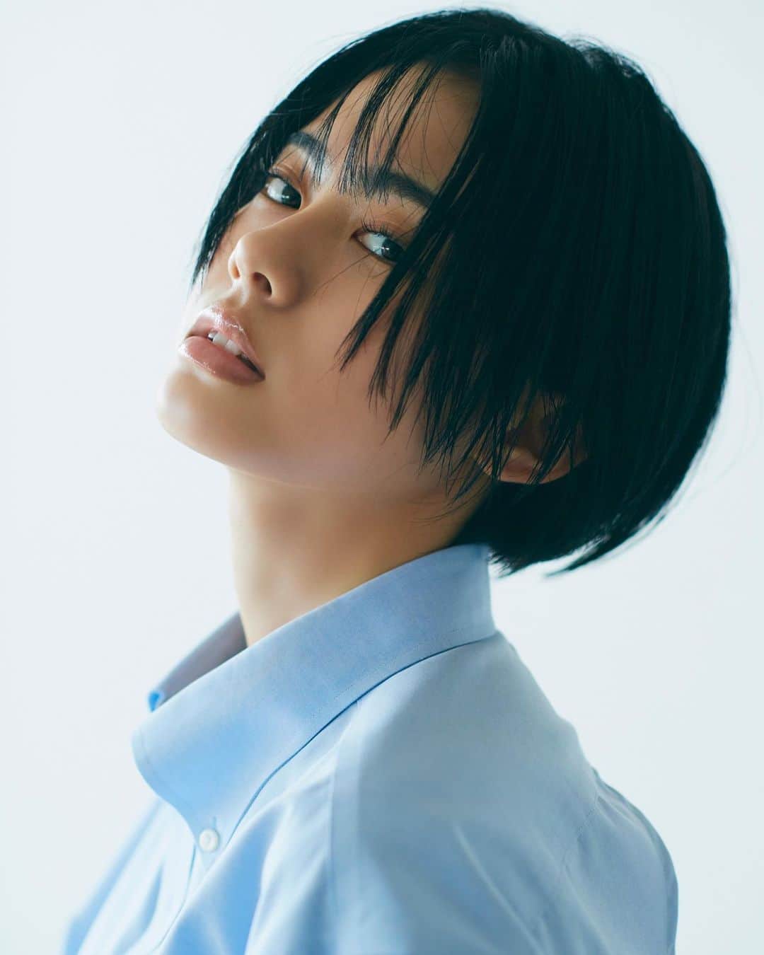 安齋星来さんのインスタグラム写真 - (安齋星来Instagram)「Seira Anzai First 写真集. “Sirius” by幻冬舎 ⠀ 05.12(Fri)AM10:00~ 予約 ...