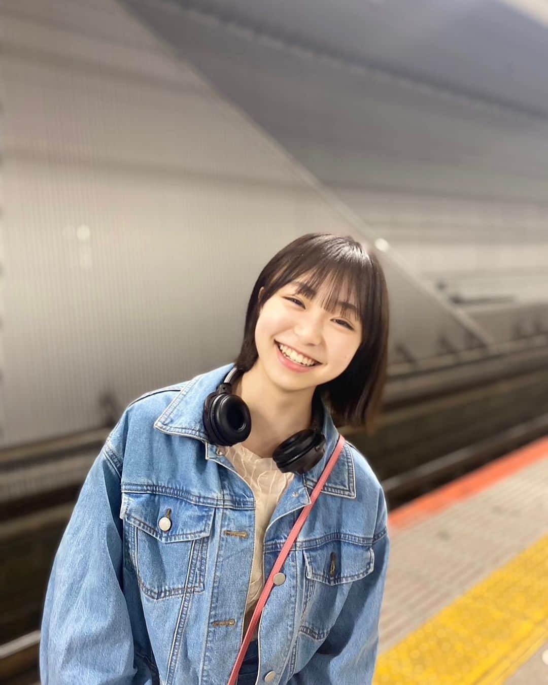 新井美羽さんのインスタグラム写真 新井美羽instagram 「最近いろんなライブやステージを見に行くことがあって 生で見て、聴くと感動