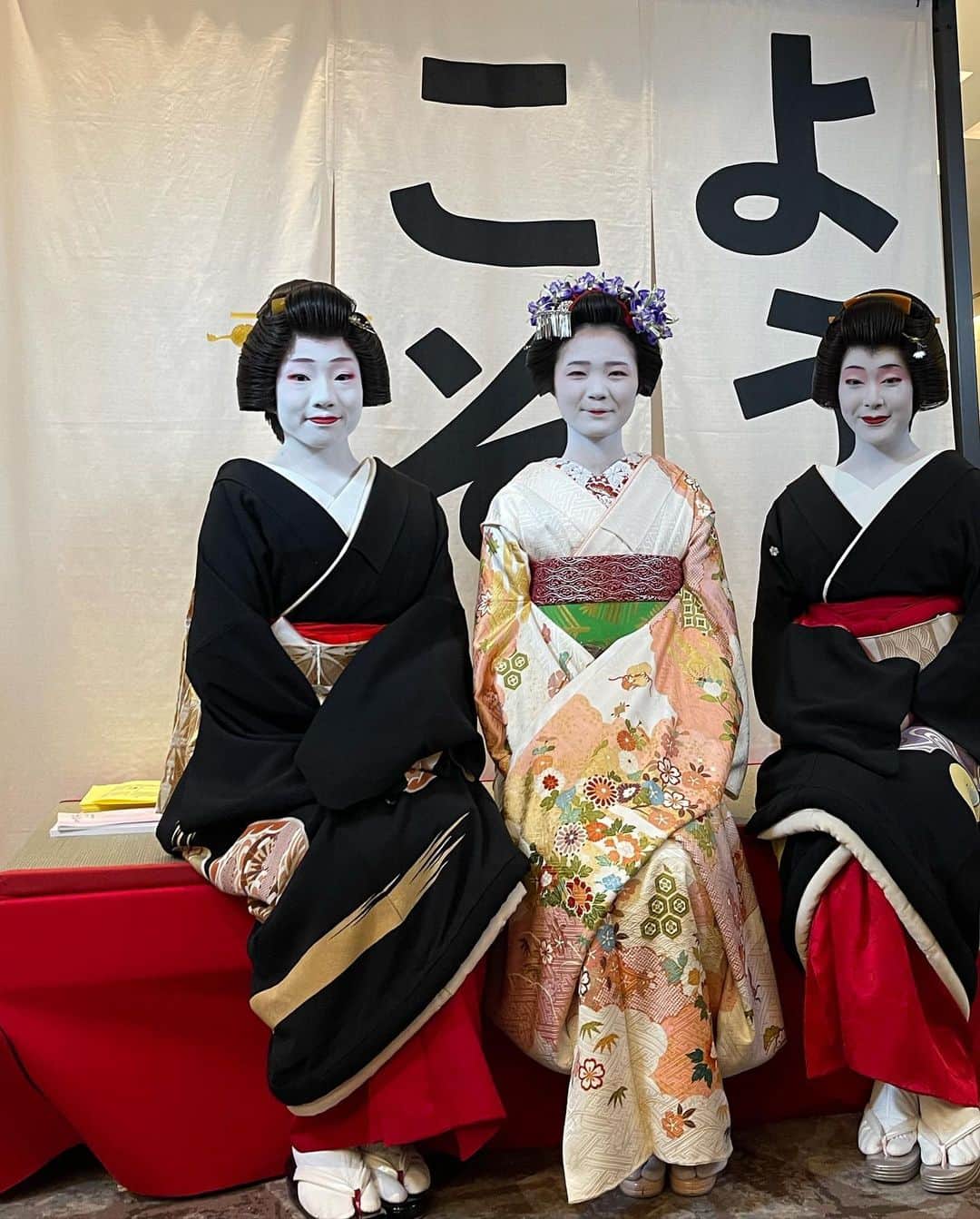 MAMIさんのインスタグラム写真 - (MAMIInstagram)「お友達に誘ってもらって おセレブな世界を覗き見👀 大丸松坂屋の貴賓会へ ...