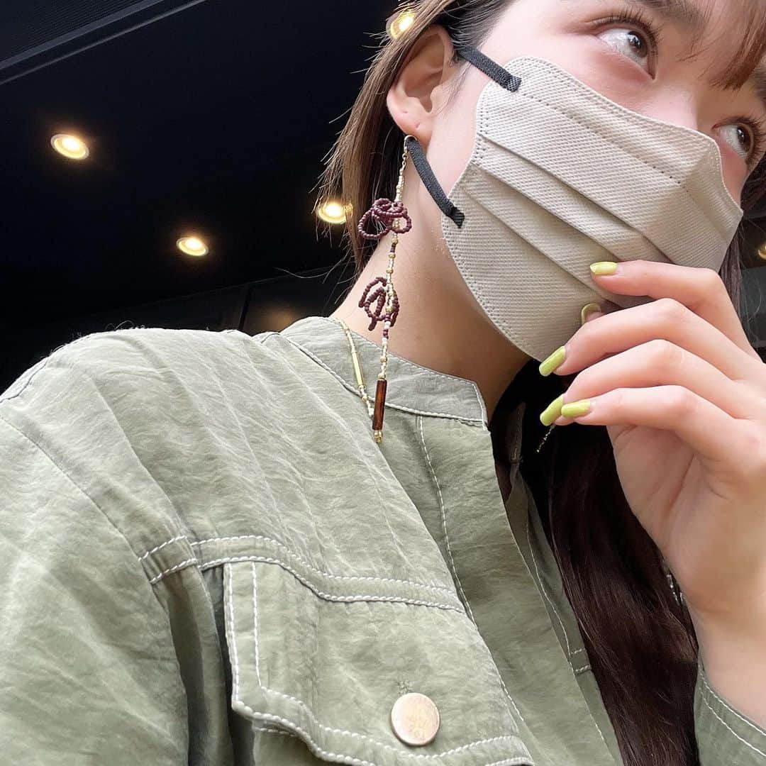 圭叶（KEYKA）さんのインスタグラム写真 - (圭叶（KEYKA）Instagram)「wimpの可愛い可愛いマスクチェーン⛓️ ハンドメイドなんだよっ これあるだけで、おしゃれに大人っぽく ...