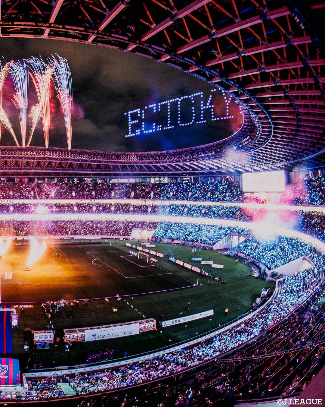 Jリーグさんのインスタグラム写真 - (JリーグInstagram)「"聖地" #国立競技場 での試合前の特別演出。 明治安田生命J1リーグ 第13節 『Jリーグ開幕30周年スペシャルマッチ ...