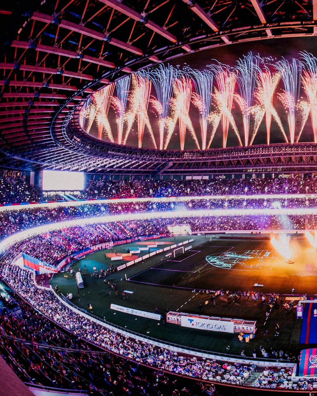 Jリーグさんのインスタグラム写真 - (JリーグInstagram)「"聖地" #国立競技場 での試合前の特別演出。 明治安田生命J1リーグ 第13節 『Jリーグ開幕30周年スペシャルマッチ ...