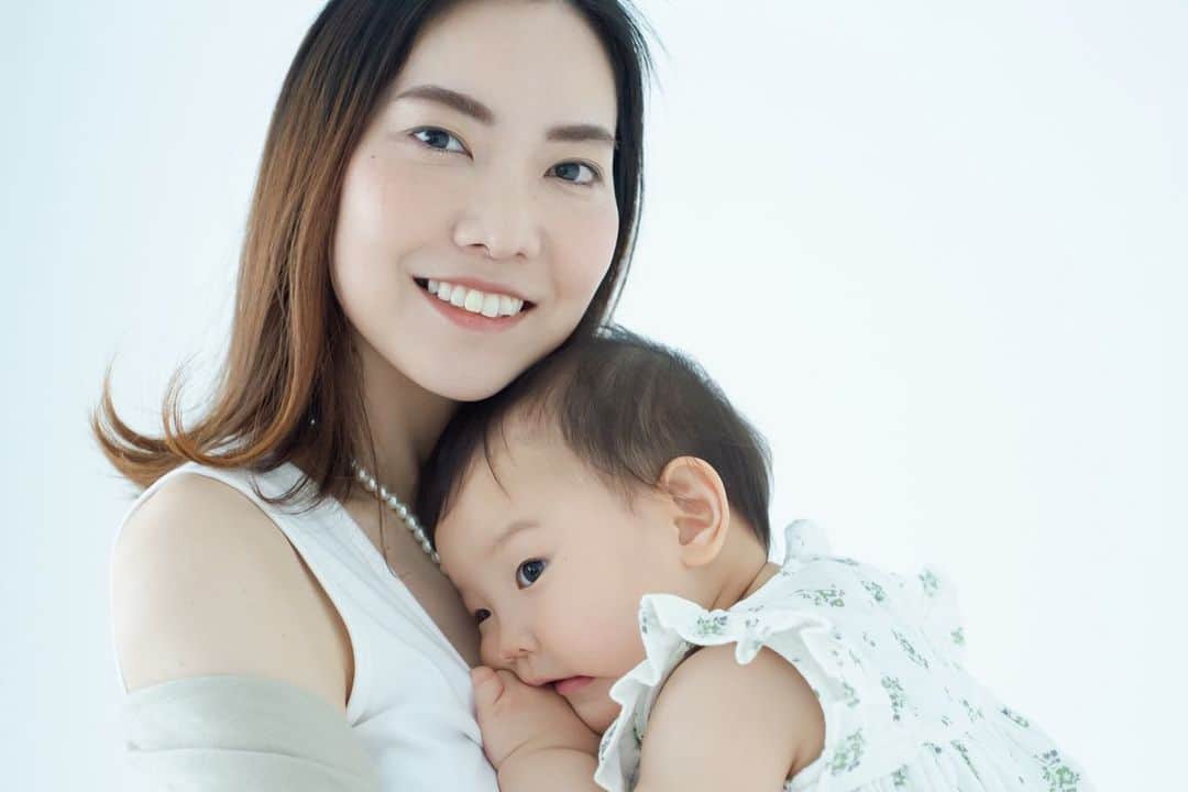 HALCAさんのインスタグラム写真 - (HALCAInstagram)「私も母親になって1年！ この1年間は育児と家事という 端的に言えば人間の生きることにかかわる 重要な任務を遂行したわけ ...