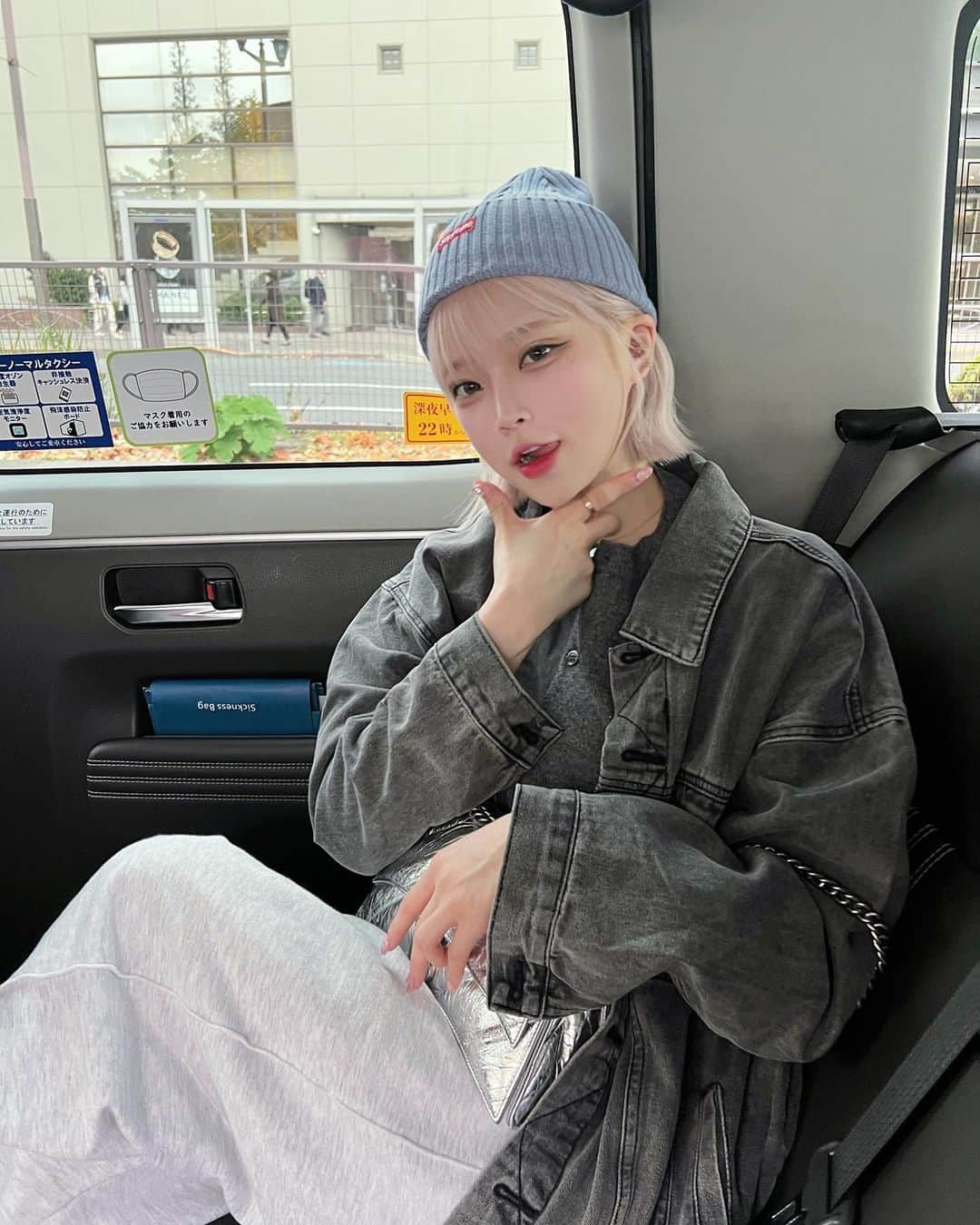 オ・ジウンさんのインスタグラム写真 - (オ・ジウンInstagram)「누구세욥 ᜊ̊ ̊ ? 💙」5月17日 18時35分 - gini_s2_