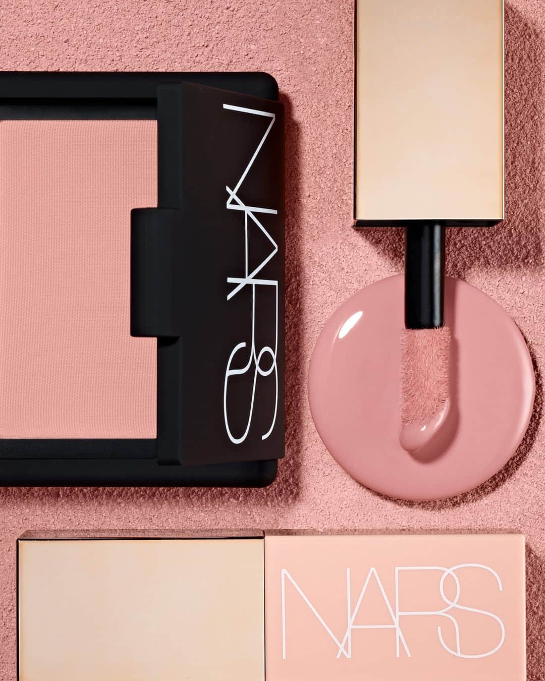 NARSさんのインスタグラム写真 - (NARSInstagram)「Pick your pink. Swipe on signature shade Behave in alluring ...