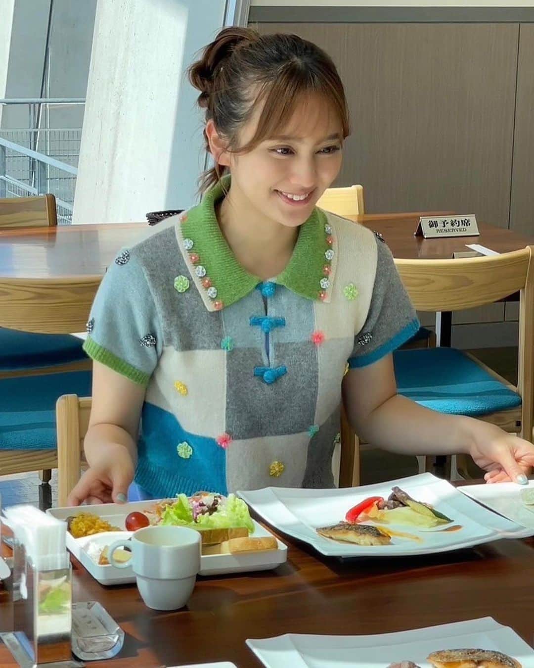 岡田結実さんのインスタグラム写真 - (岡田結実Instagram)「・ 📷豊田スタジアム ヴェルデロッソ 住所 ：愛知県豊田市千石町7-2 TEL ：0565-87-5200 営業時間：11 ...