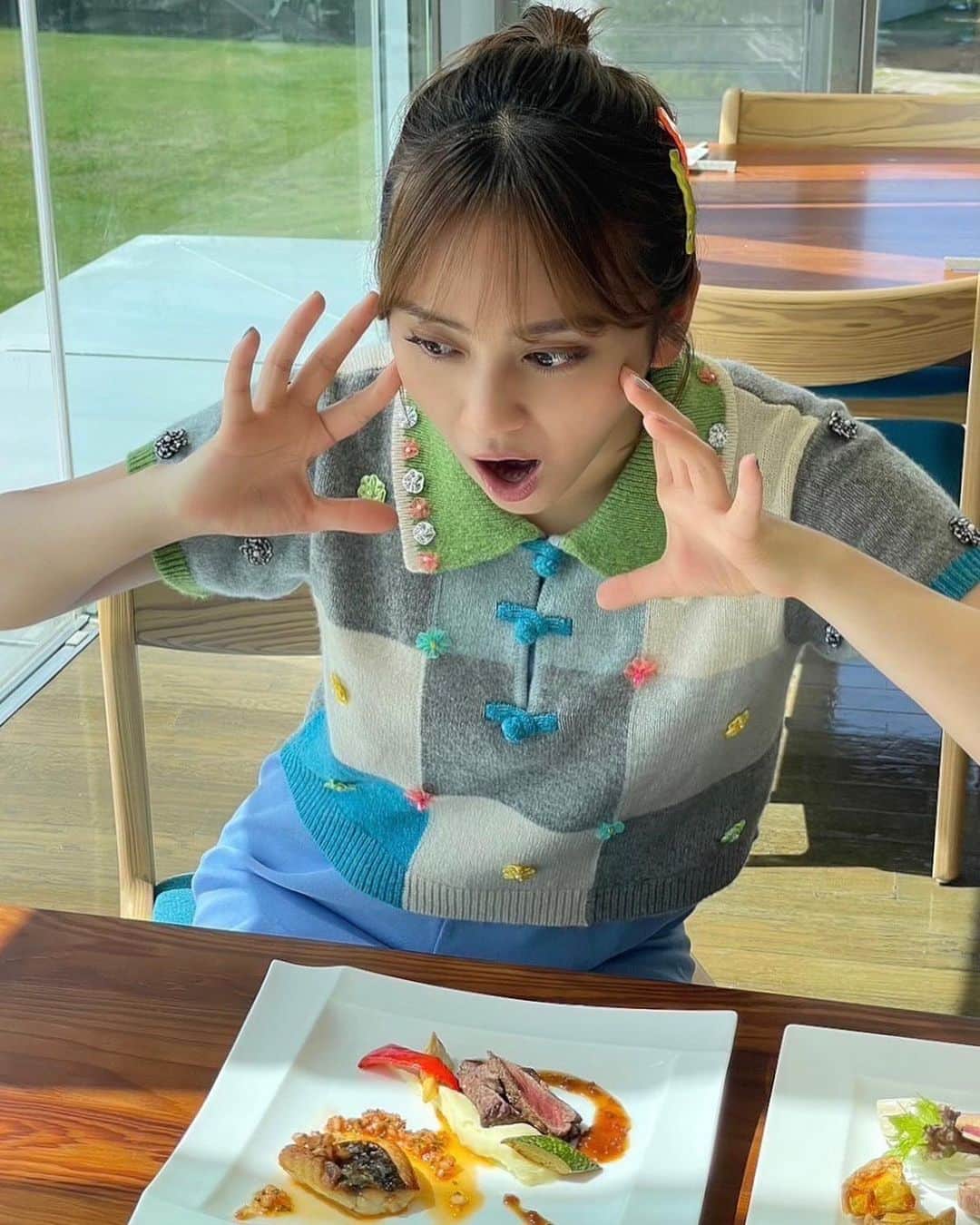 岡田結実さんのインスタグラム写真 - (岡田結実Instagram)「・ 📷豊田スタジアム ヴェルデロッソ 住所 ：愛知県豊田市千石町7-2 TEL ：0565-87-5200 営業時間：11 ...