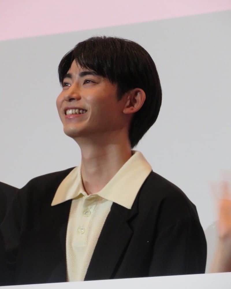豊田裕大さんのインスタグラム写真 - (豊田裕大Instagram)「推し活チームでの舞台挨拶でした。笑顔が絶えない、ずっと楽しかったなぁ ...