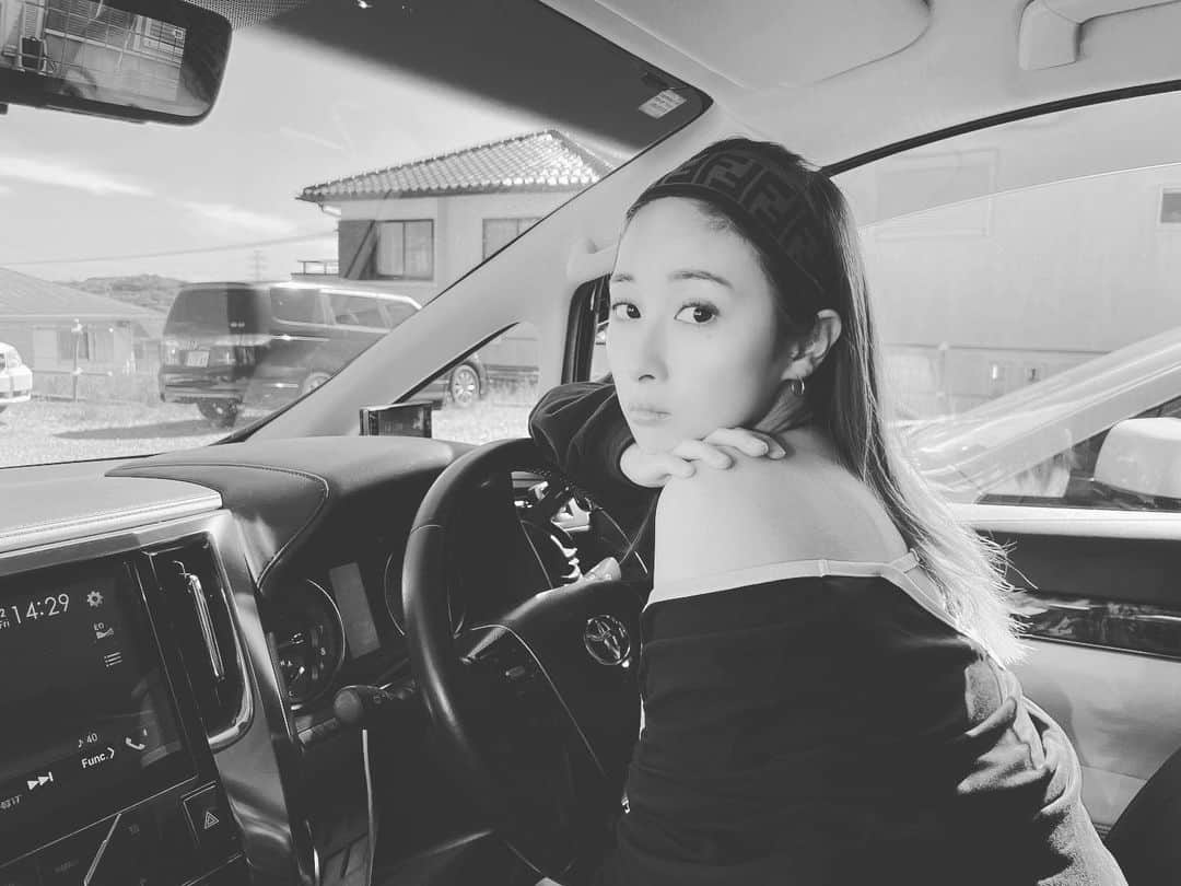 古谷未寿城さんのインスタグラム写真 - (古谷未寿城Instagram)「枕変えたらよく寝れるって本当？」5月20日 21時13分 - miduki___f1012