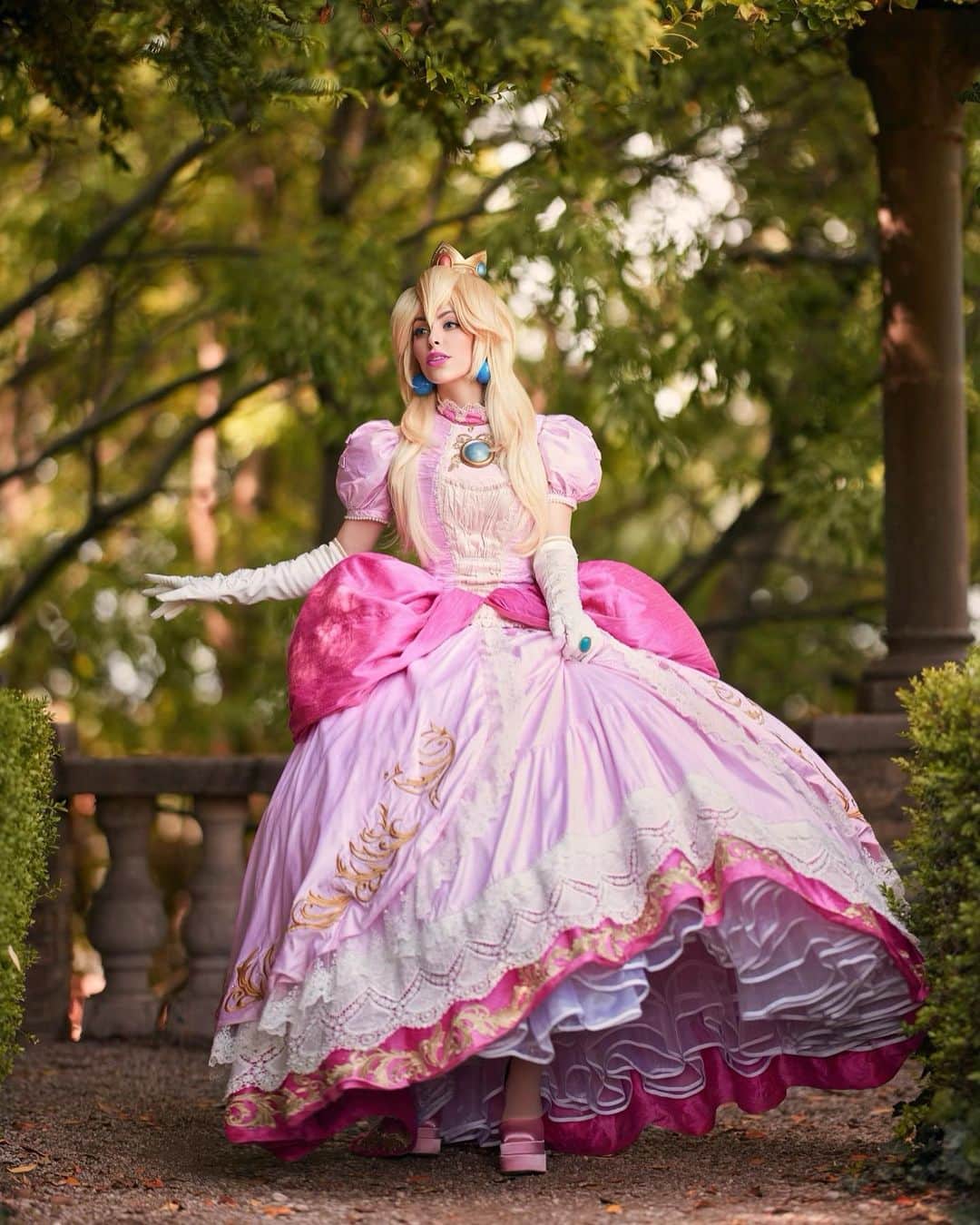 Nadya Antonさんのインスタグラム写真 - (Nadya AntonInstagram)「⭐️ Princess Peach ⭐️ 🎼 ...