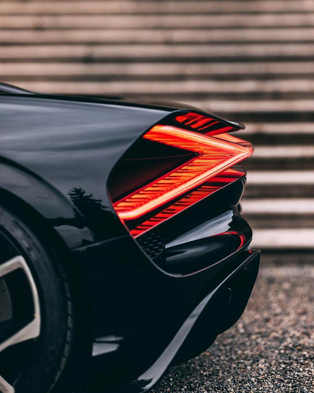 ブガッティさんのインスタグラム写真 - (ブガッティInstagram)「The W16 MISTRAL continues to ...