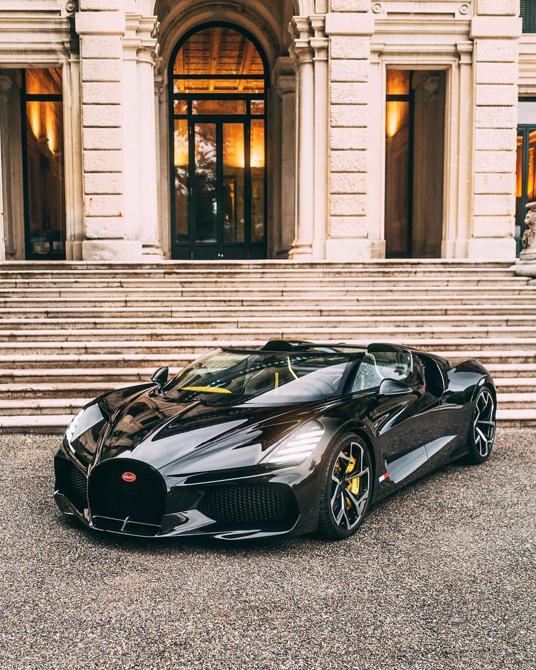 ブガッティさんのインスタグラム写真 - (ブガッティInstagram)「The W16 MISTRAL continues to ...