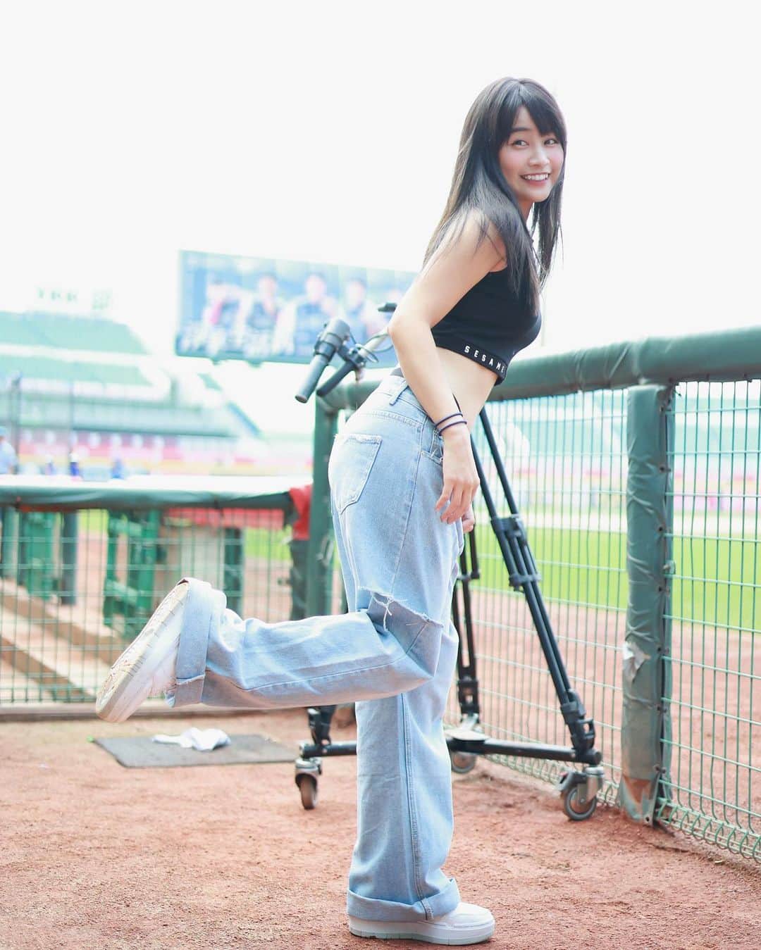 陳伊さんのインスタグラム写真 - (陳伊Instagram)「黑髮伊伊還喜歡嗎💕 Ootd/ @caco_tw ️/ @ioxvoxaoxnox」5月22日 12時58分 - bobeyiyi