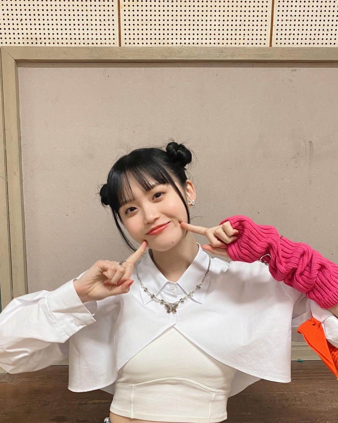 @onefive（ワンファイブ）さんのインスタグラム写真 - (@onefive（ワンファイブ）Instagram)「Chance MV のオフショット🐼 みんなMV観てくれたー？？ 夜の学校 ...