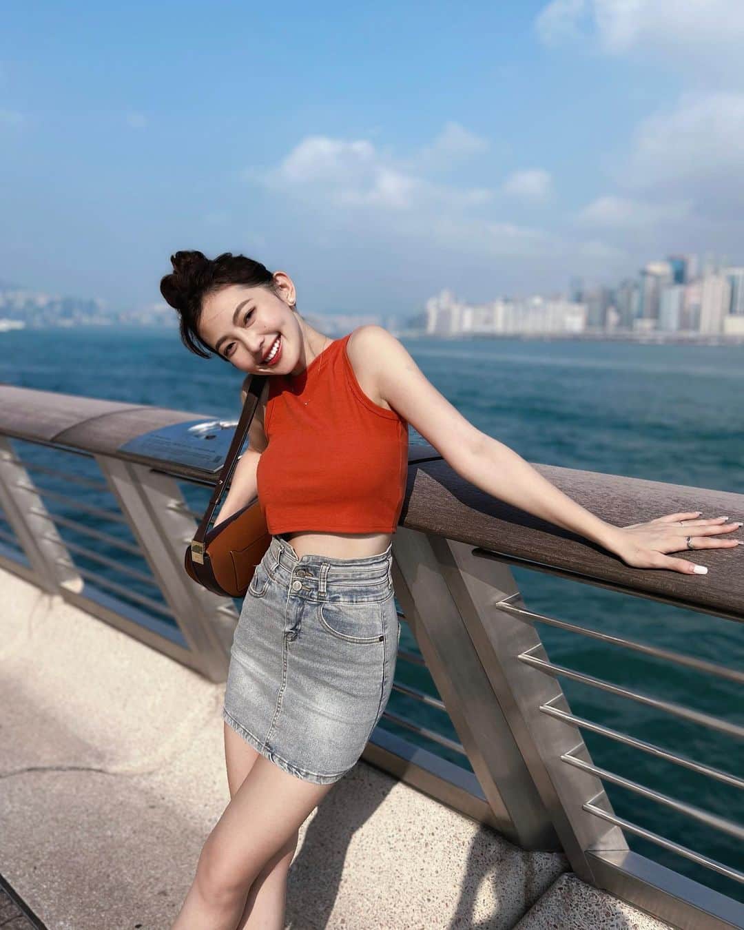 Vavaさんのインスタグラム写真 - (VavaInstagram)「人生就是要多出去走走 不多出去走走 都不知道家裡的床有多舒服😴」5月23日 1時23分 - rachellievava