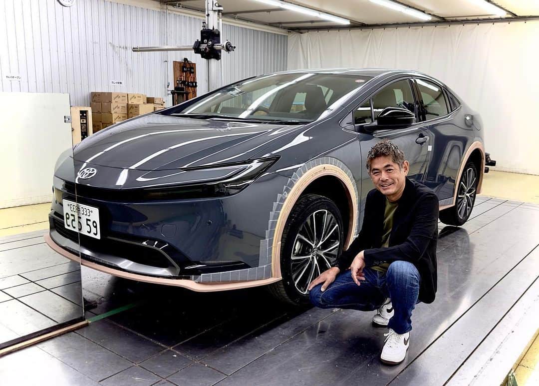 織戸学さんのインスタグラム写真 - (織戸学Instagram)「Check the Aero shape of the Prius ...
