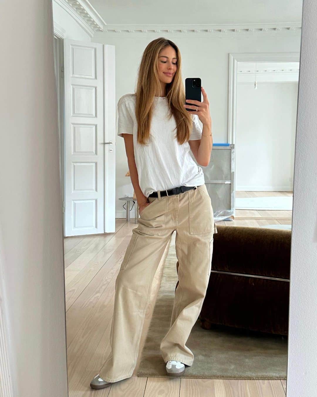 Mathilde Goehlerさんのインスタグラム写真 - (Mathilde GoehlerInstagram)「Lately 🤍」5月 ...