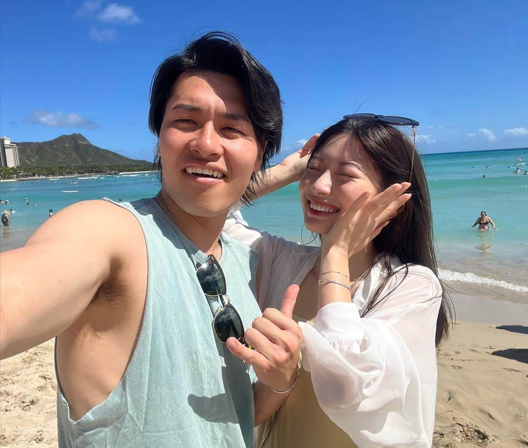 華金カップルさんのインスタグラム写真 - (華金カップルInstagram)「さいっっっこうの動画できた😚 Hawaii vlog お楽しみに ...