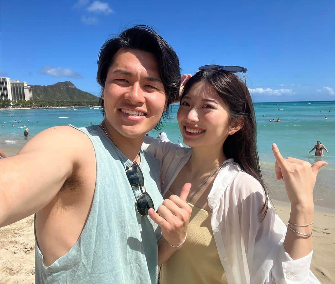 華金カップルさんのインスタグラム写真 - (華金カップルInstagram)「さいっっっこうの動画できた😚 Hawaii vlog お楽しみに ...