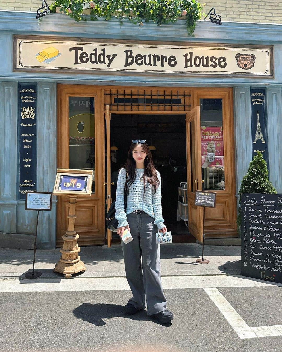 COCO さんのインスタグラム写真 - (COCO Instagram)「대부분 나의 용산 루트🩵 장소들은 태그해놨어요! 장소나 ...