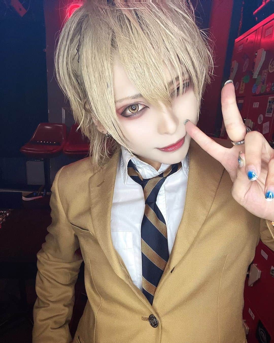 Aryuさんのインスタグラム写真 - (AryuInstagram)「20230430 #制服」5月25日 0時14分 - aryu_gram666