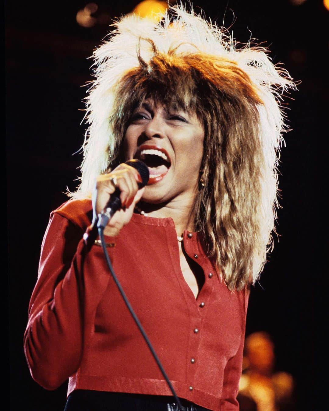 ELLE DKさんのインスタグラム写真 - (ELLE DKInstagram)「#TinaTurner er død. Den ...