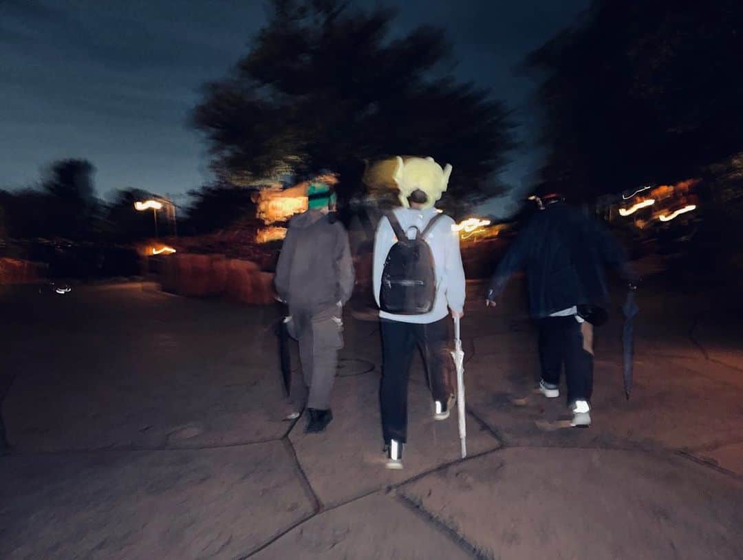 田村心さんのインスタグラム写真 - (田村心Instagram)「_ 「ディズニー部発足」 田村心です。 ⁡ 田村心 岡宮来夢 石川凌雅 高橋 ...