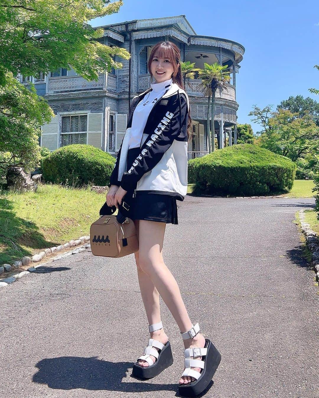 瀬谷ひかるさんのインスタグラム写真 - (瀬谷ひかるInstagram)「🖤🤍🖤 mutaでモノトーンコーデ🤍🖤 最近買ったお気に入りの ...