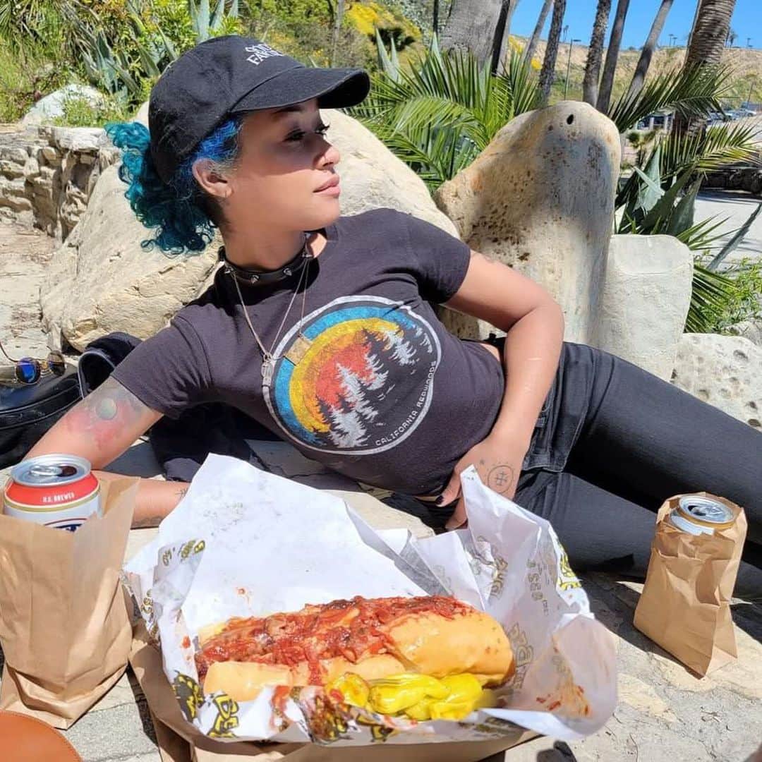 スキン・ダイアモンドさんのインスタグラム - (スキン・ダイアモンド@rayjoycat)