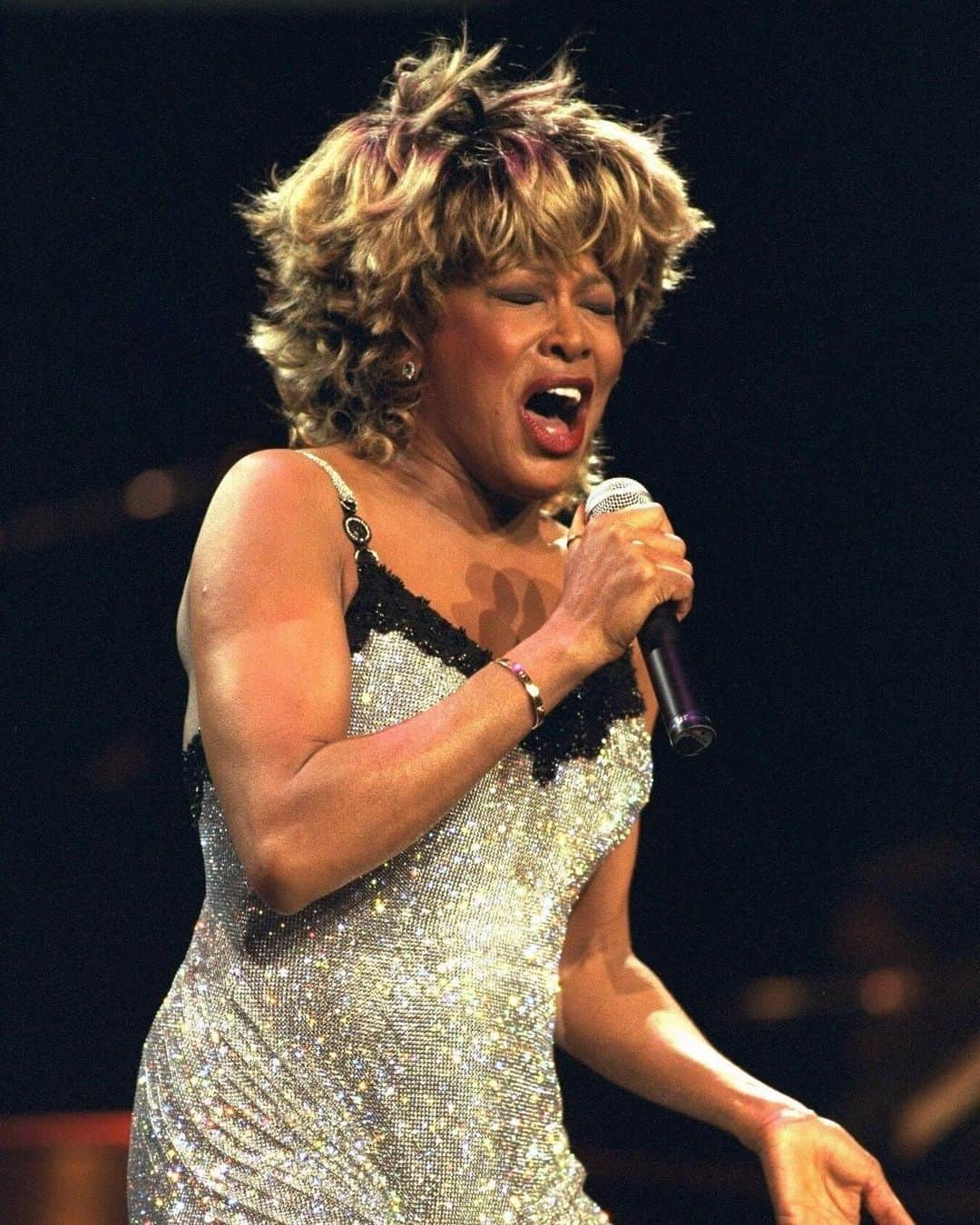 Huffington Postさんのインスタグラム写真 - (Huffington PostInstagram)「Tina Turner ...