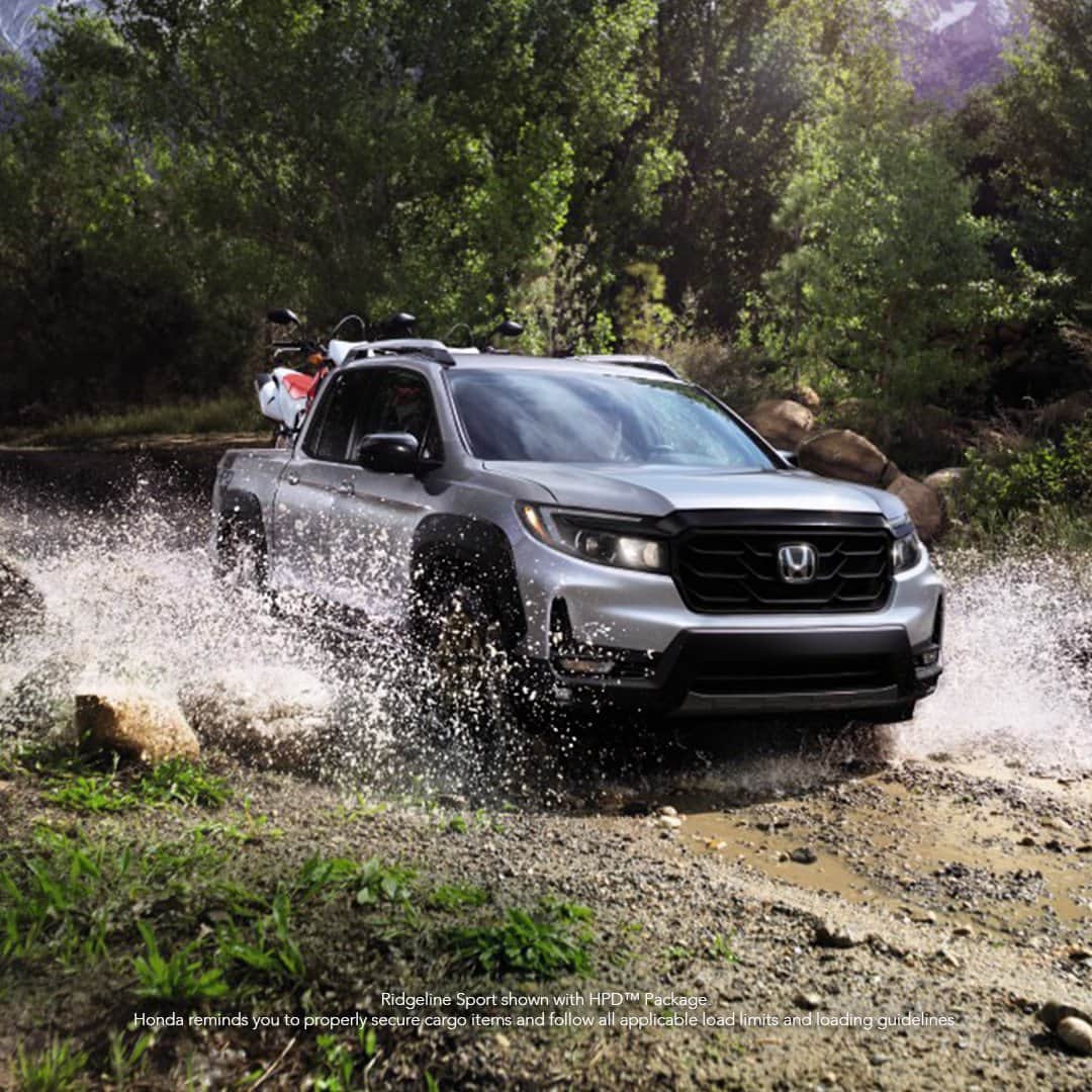 ホンダさんのインスタグラム写真 - (ホンダInstagram)「Jumping into the weekend wheels-first ...