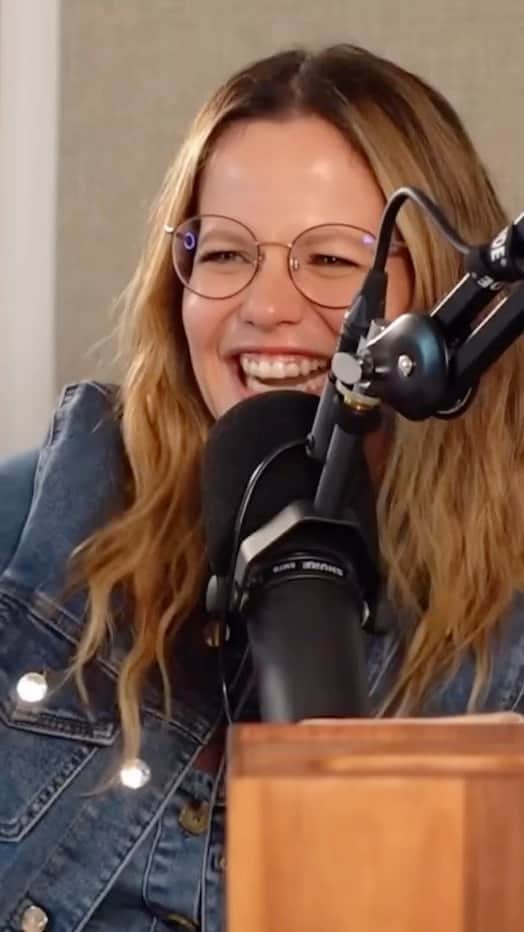 タミン・サーソクさんのインスタグラム動画 - (タミン・サーソクInstagram)「Funniest episode out TODAY ...