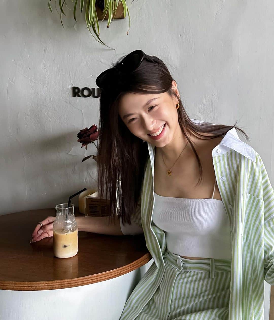 NueNueさんのインスタグラム写真 - (NueNueInstagram)「@weiyin.com.tw x @mobotw 爆擊可愛聯名款🐟 這個哈密瓜色真的超級可愛 從收到就很期待穿上 ...