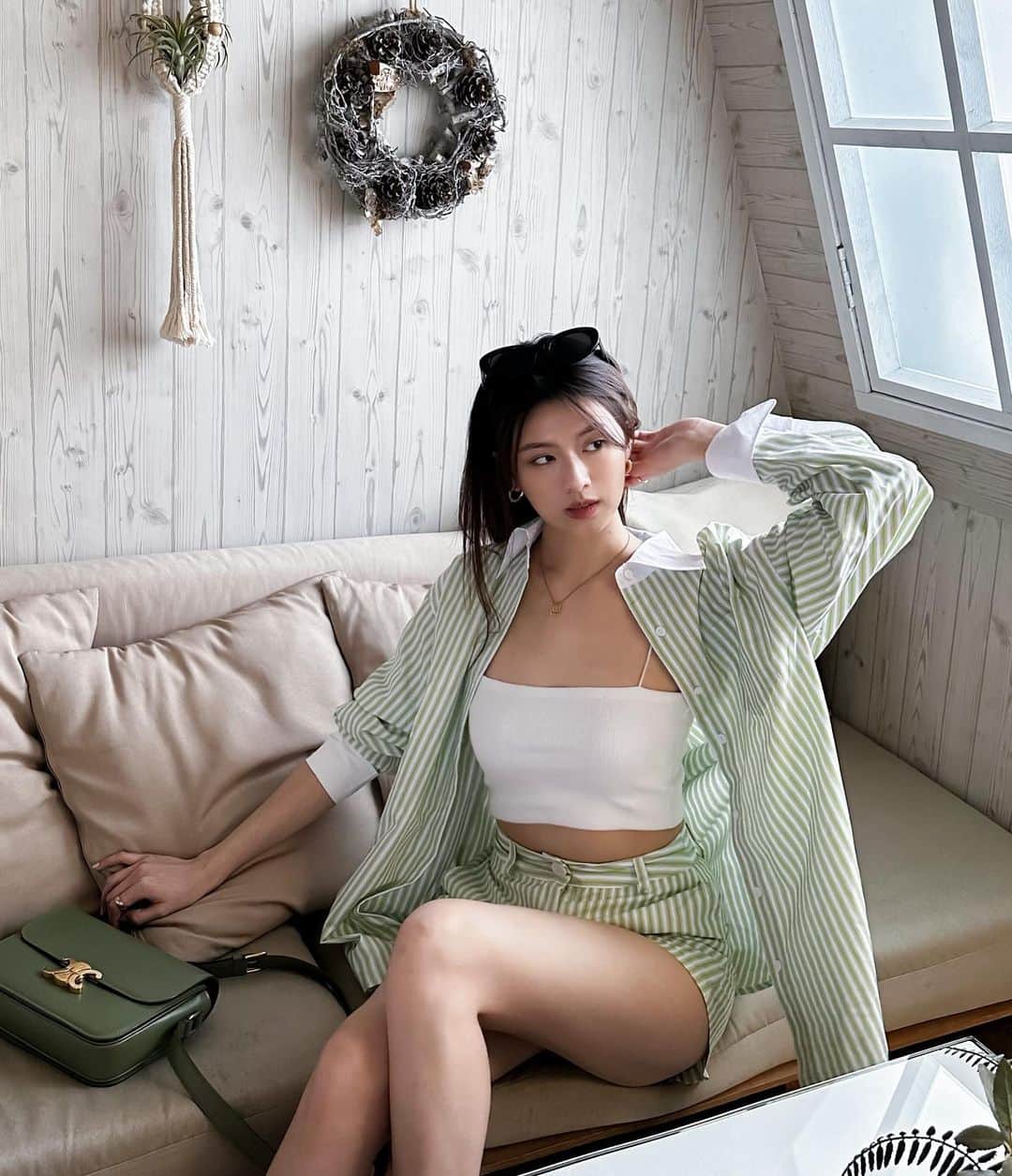 NueNueさんのインスタグラム写真 - (NueNueInstagram)「@weiyin.com.tw x @mobotw 爆擊可愛聯名款🐟 這個哈密瓜色真的超級可愛 從收到就很期待穿上 ...