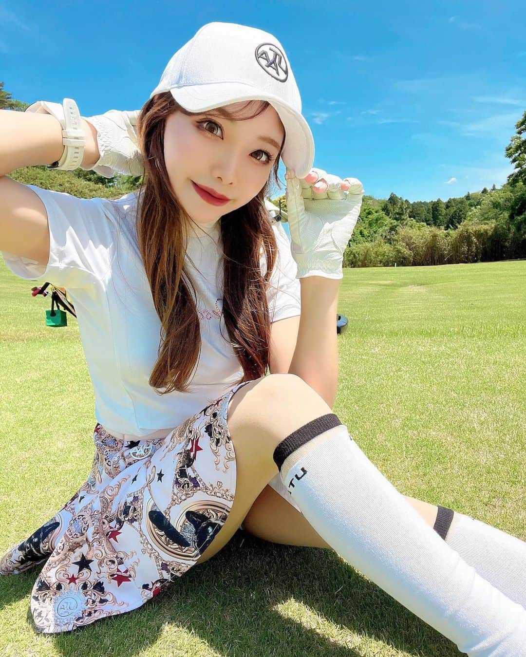 ちゃんしーさんのインスタグラム写真 - (ちゃんしーInstagram)「おやすみの日って一瞬で終わるよねっ👸🏼💓 ゴルフ中にゴルフ行きたーいって いつもみみちゃんと行ってる🥰💓 今年は ...