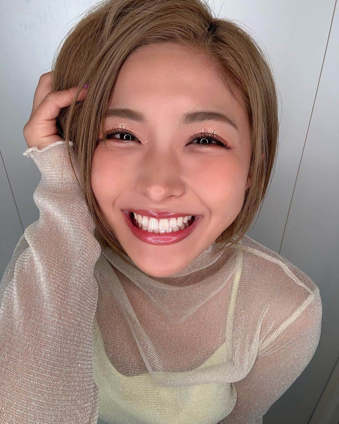 安藤京香さんのインスタグラム写真 - (安藤京香Instagram)「. 何枚目が好きー？シリーズ🤭 最近待ち受けにするって連絡めっちゃくるん ...